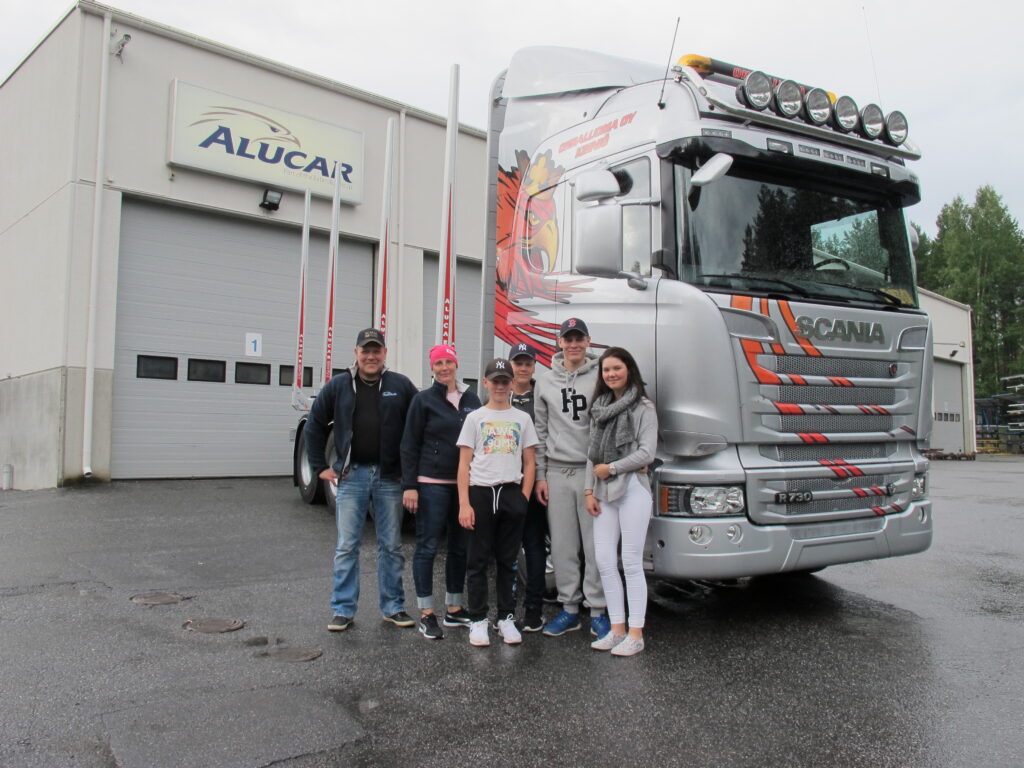 Latest truck: Scania - Alucar
