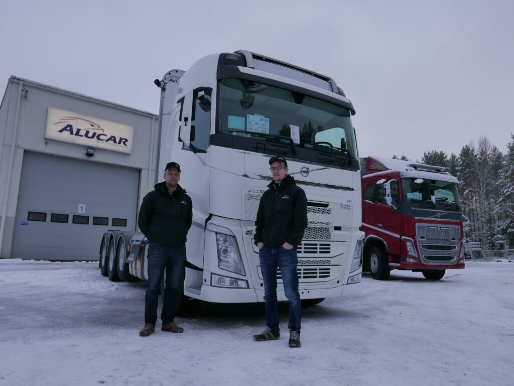 Alucarin rakentama auto: Team Kajava Oy - Alucar