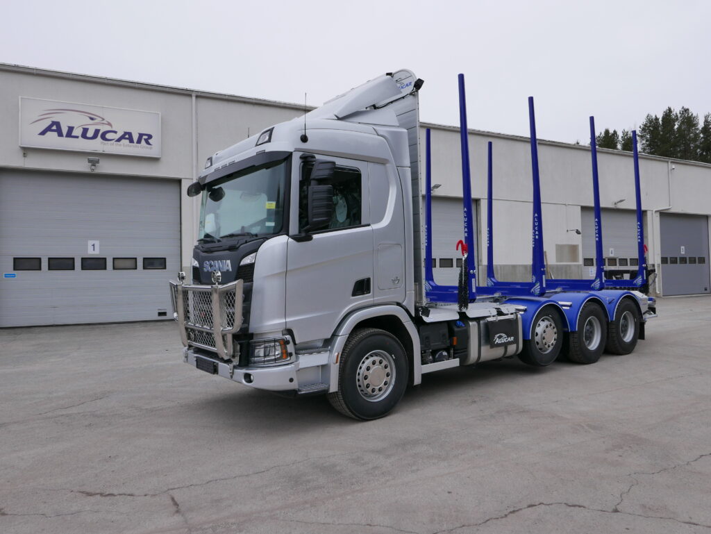 Alucarin rakentama auto: Kuljetus Jarno Salonen Oy - Alucar