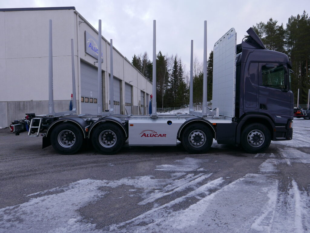 Alucarin rakentama auto: Autoyhtiö Peuralahti Oy - Alucar