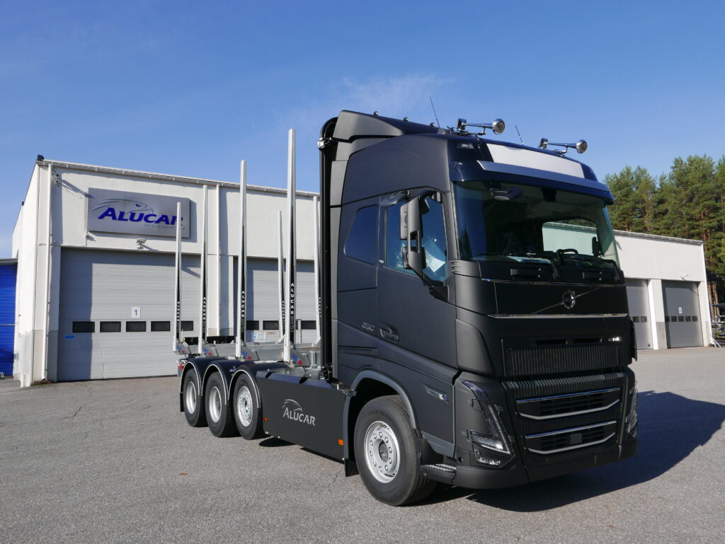 Alucarin rakentama auto: Tukkijahti Oy - Alucar