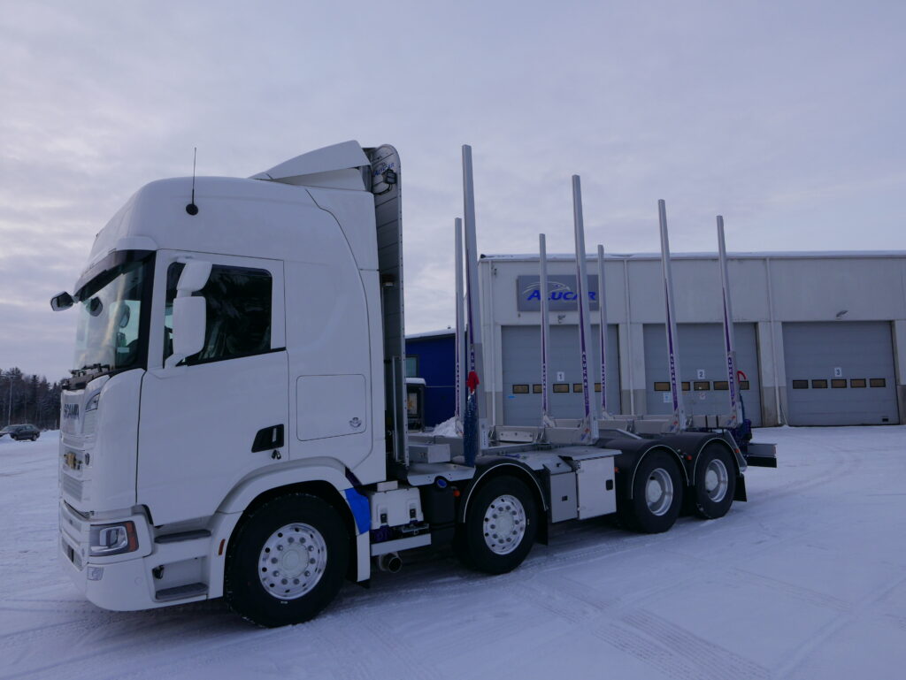 Alucarin rakentama auto: SK Trans AB Oy - Alucar