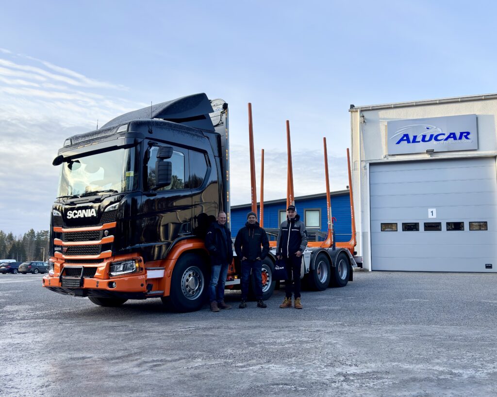 Alucarin rakentama auto: Team Juntunen Oy - Alucar